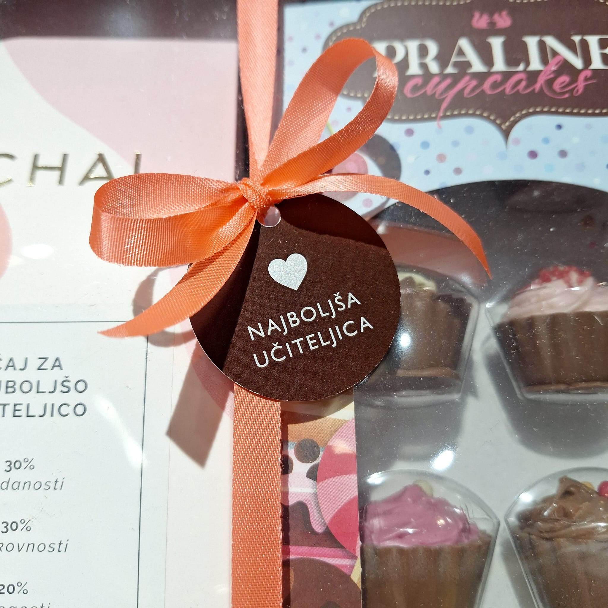 Darilo za učiteljico – Elegantni darilni paket ob koncu šolskega leta